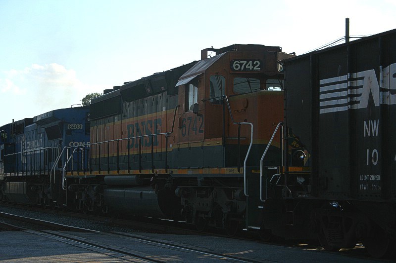 BNSF 6742